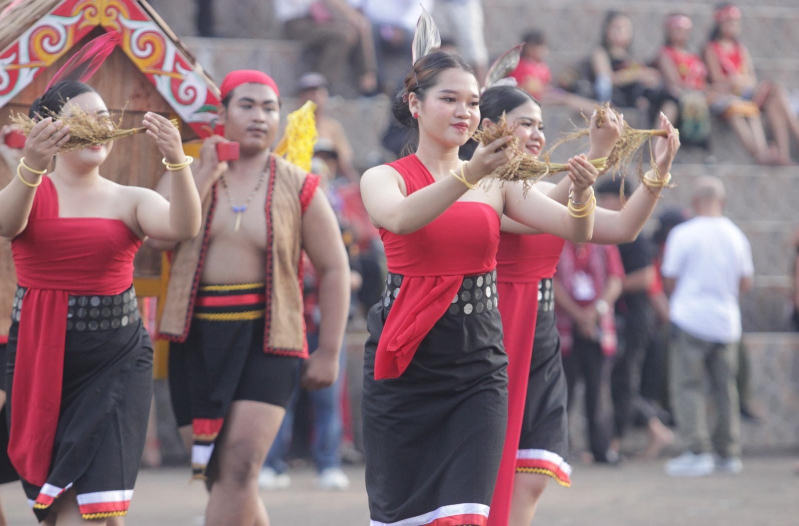 Semarak Pawai Budaya Naik Dango II, Pontianak Tampilkan Kekayaan ...
